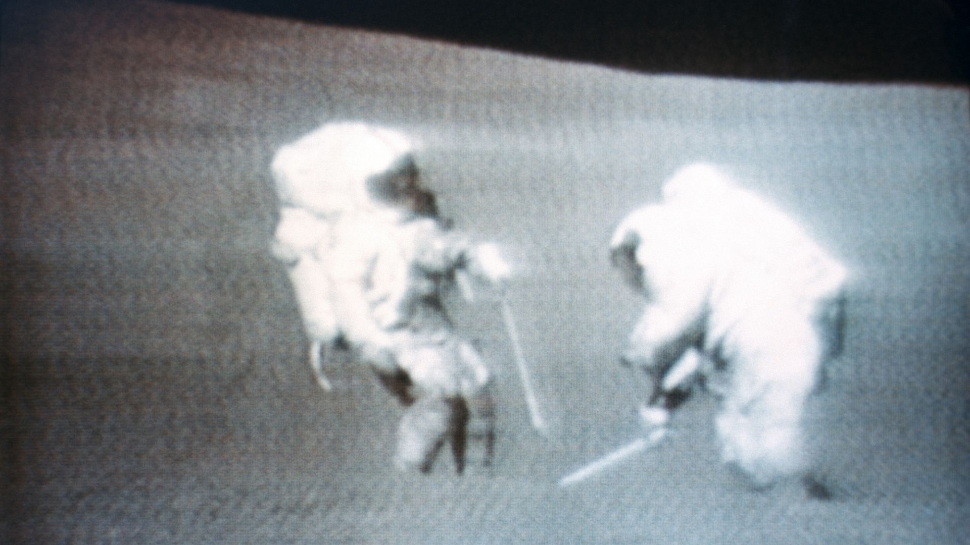 Paul Van Hoeydonck, primeiro artista com uma obra na Lua, morre aos 99 ...