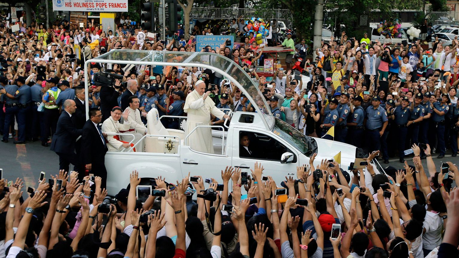 Pope Francis donates popemobile to serve as mobile health unit for ...