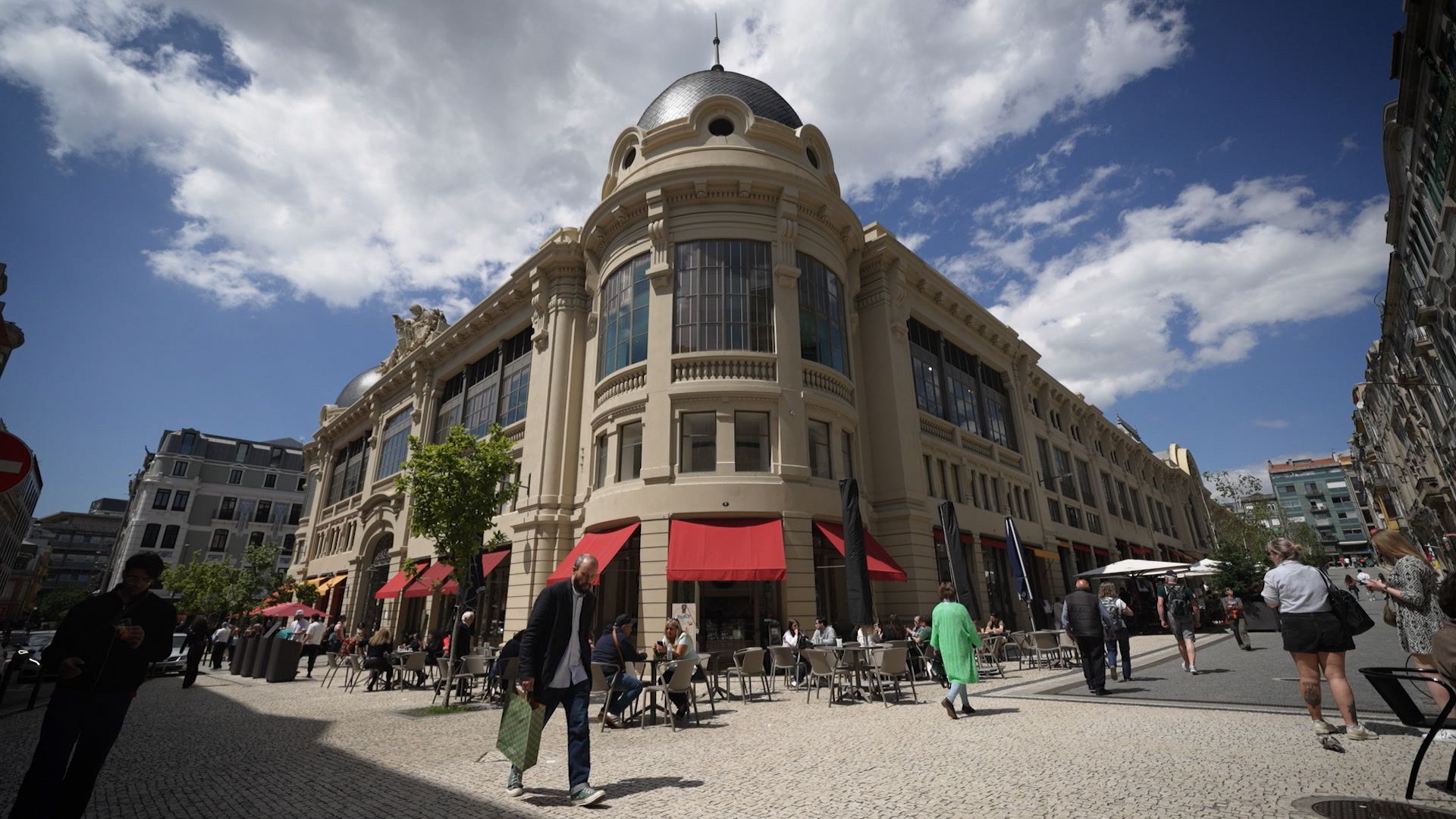 The Porto market: how the renovation of Bolhão became a real success ...