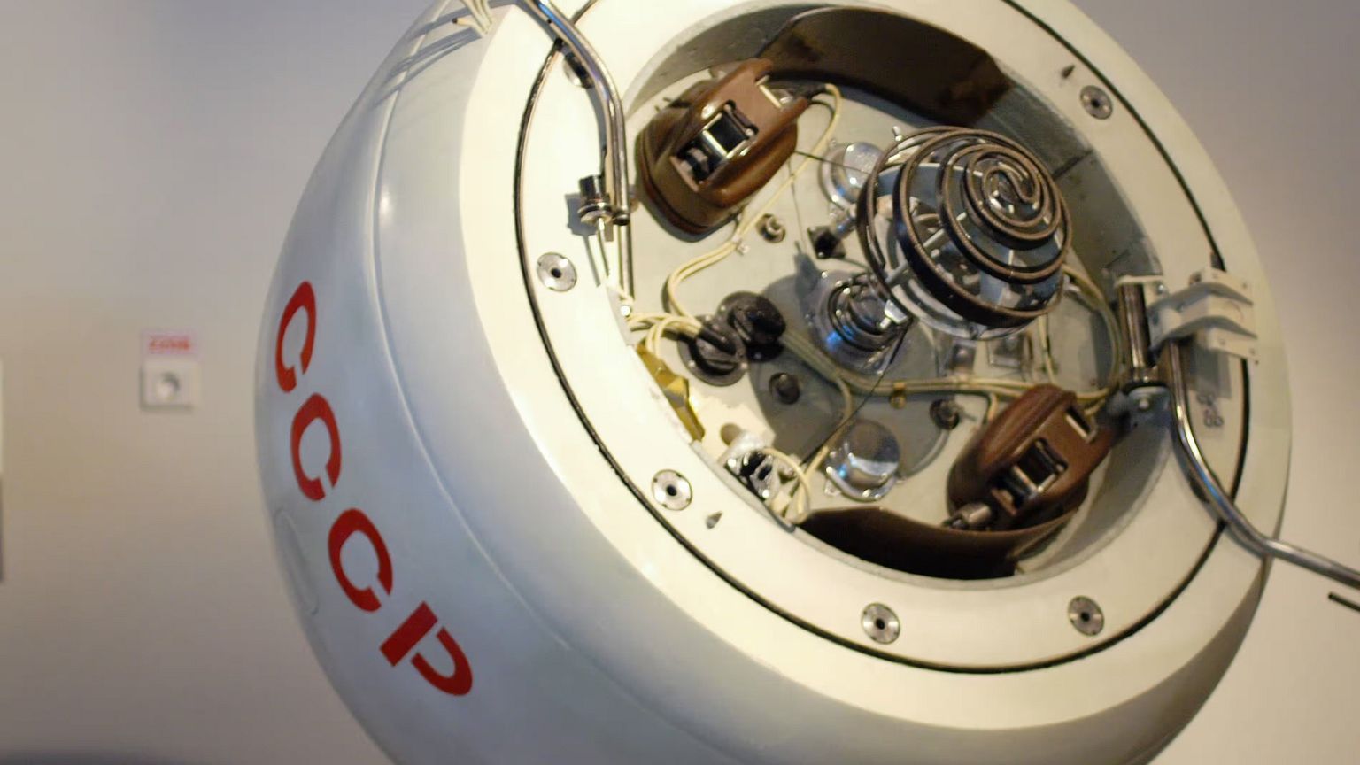 Kosmos 482 uzay aracı okyanusa çakıldı | Euronews