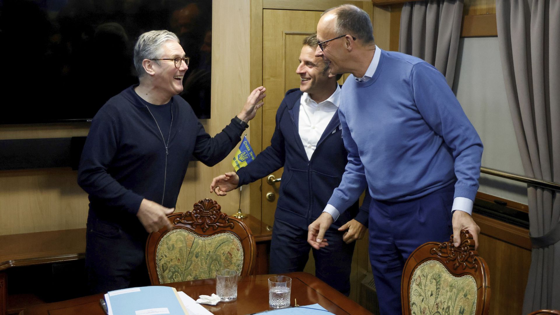 Koks im Zug nach Kyjiw? Verbreitet Moskau Gerüchte über Merz und Macron ...