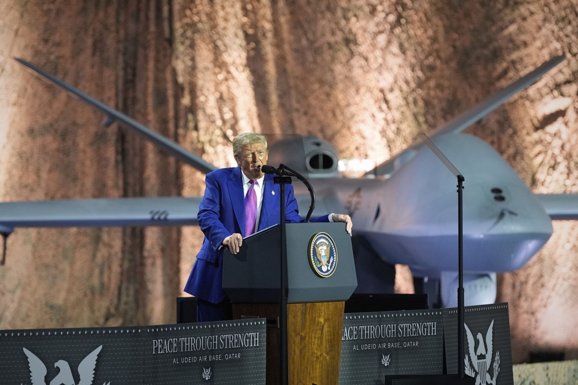 Trump mocks France over World War II victory celebrations in Qatar army ...