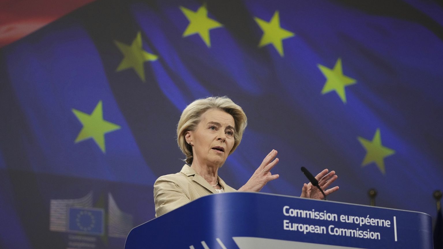Von der Leyen pitches new EU sanctions on Russia's energy and financial sectors | Euronews