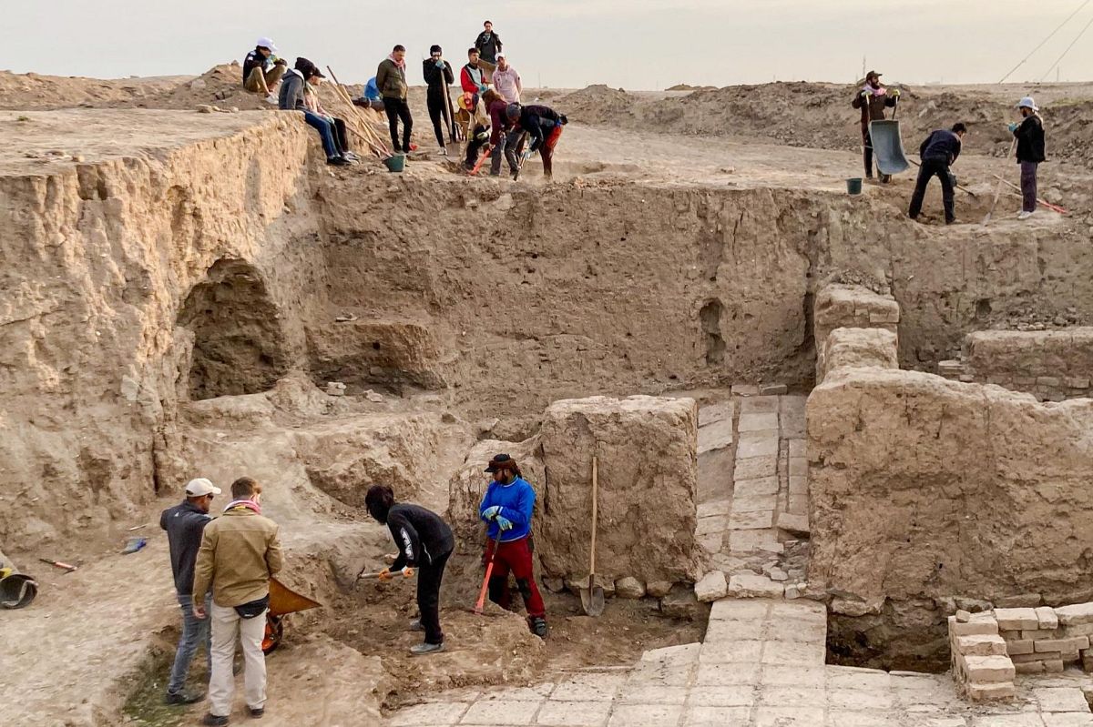 Spectacular find: Monumental images of gods discovered at Nineveh in ...