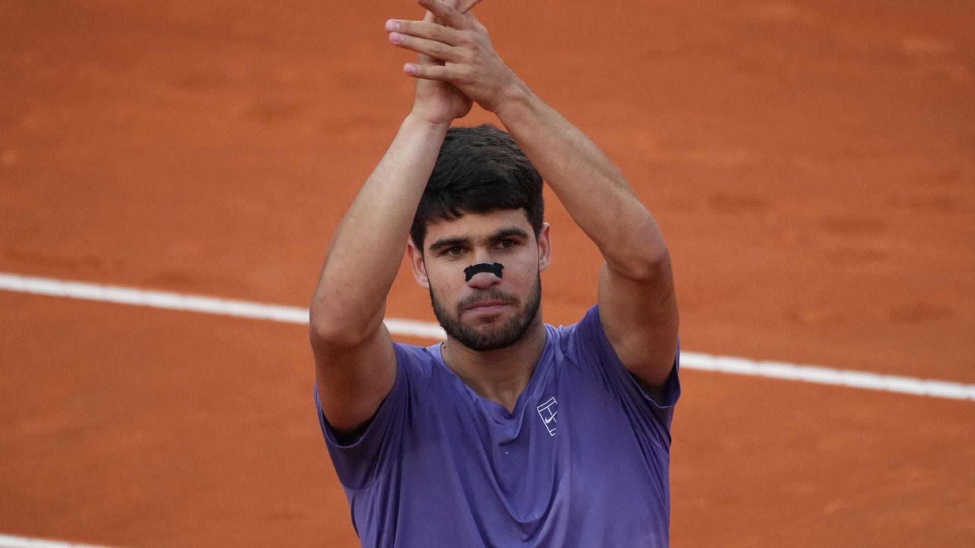 Ténis: Alcaraz vence Sinner no Internazionali d'Italia e torna-se o rei ...
