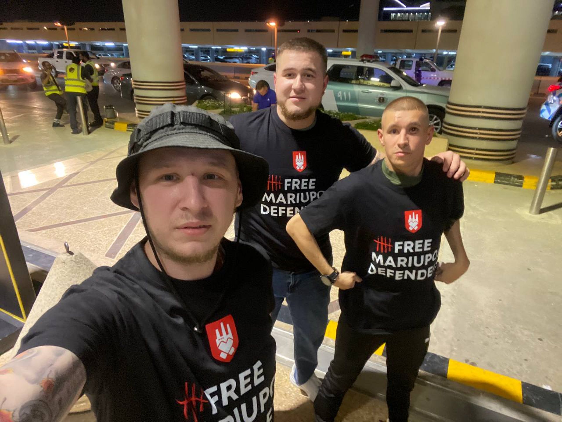 Asow-Kämpfer erzählen: Der Kampf um Mariupol und russische ...