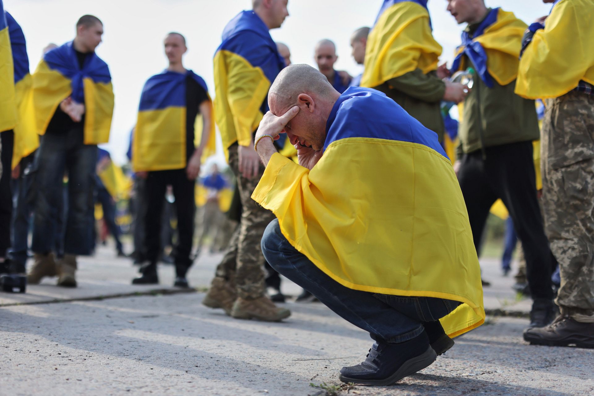Russia hits Kyiv with massive drone and missile attack amid prisoner ...