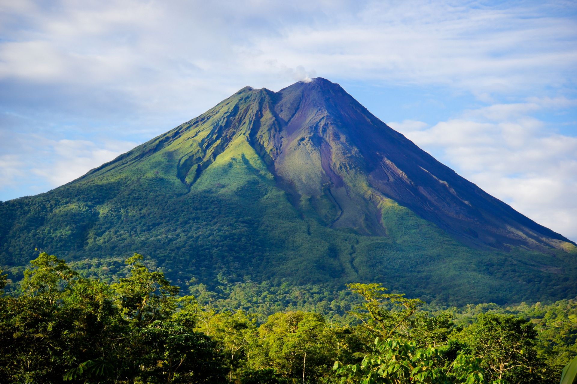 Vert, stable, stratégique : l’essor du Costa Rica en tant que pôle d ...