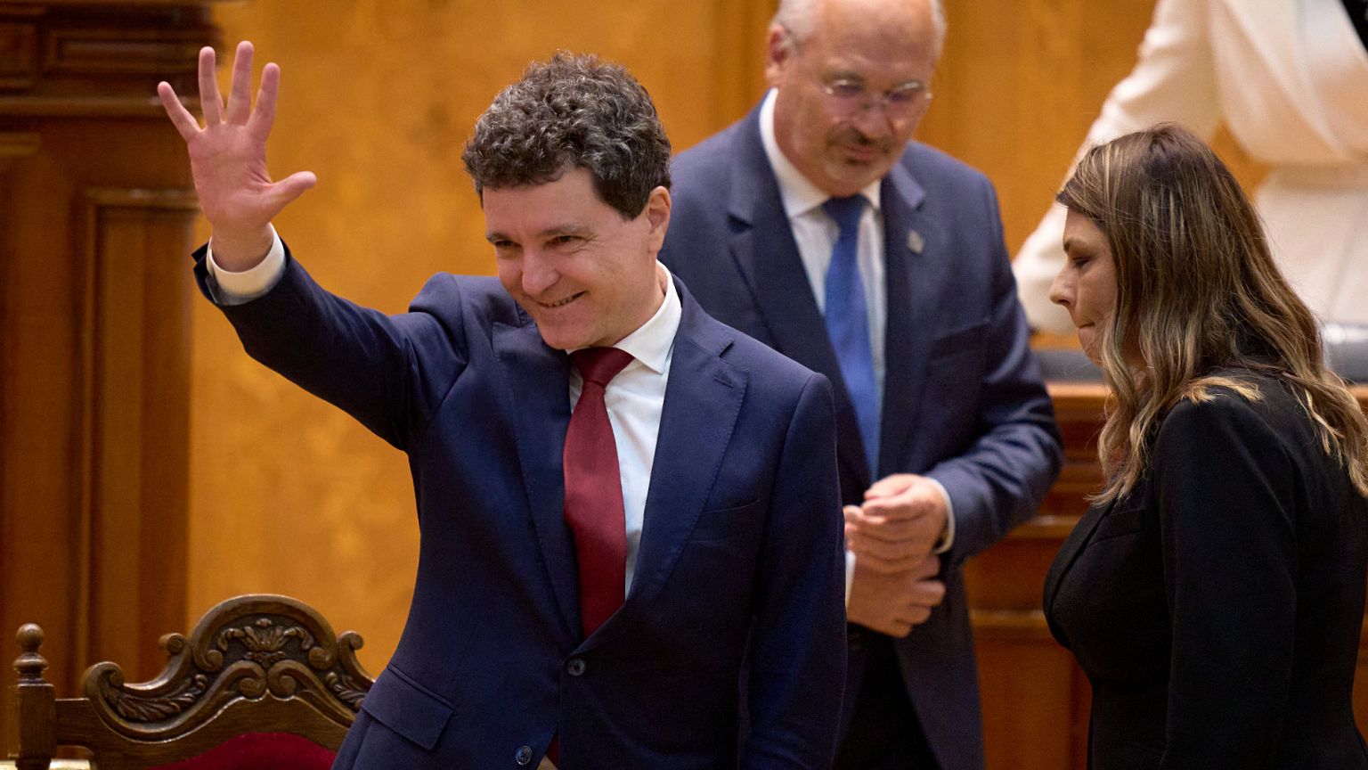 Nicușor Dan objął urząd prezydenta Rumunii | Euronews