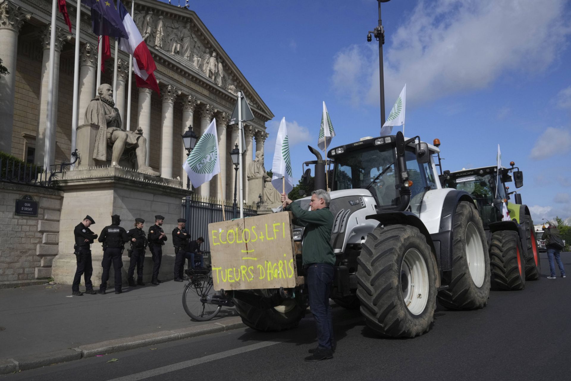Los agricultores franceses se movilizan por una ley agrícola que ...