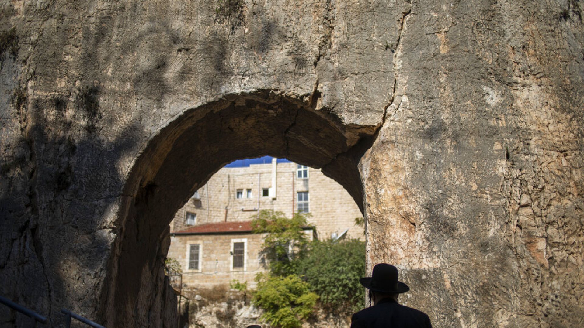 Não, Israel não está a planear apoderar-se de um local sagrado francês ...