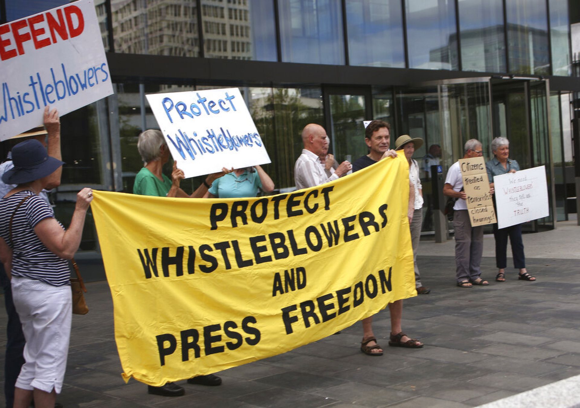 Australian whistleblower David McBride loses appeal over Afghan war ...