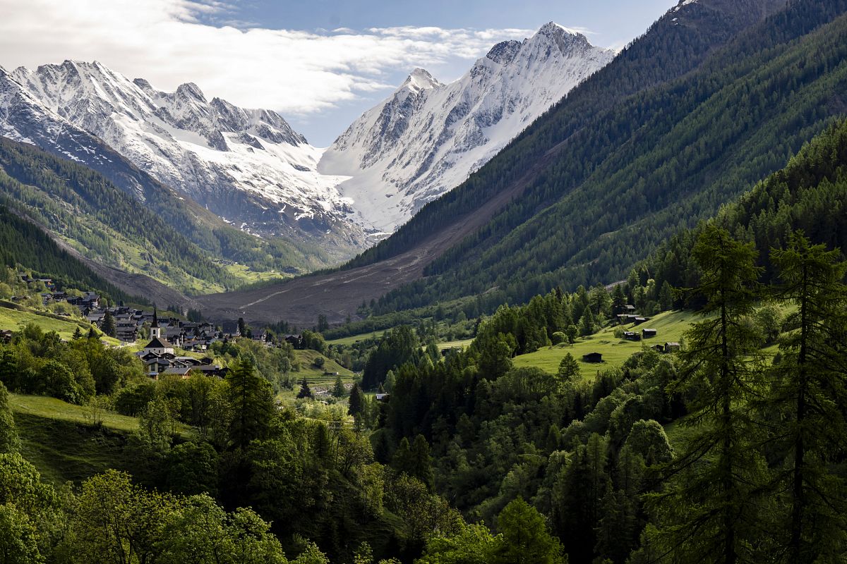 Swiss glacier collapse highlights growing global danger as ice melt ...