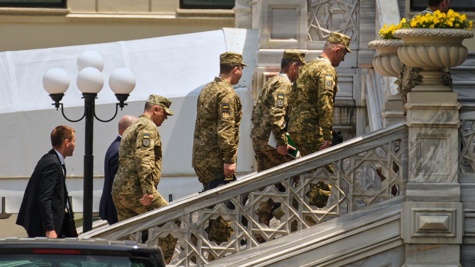 Ukraine and Russia agree on new prisoner-of-war exchange as Istanbul ...