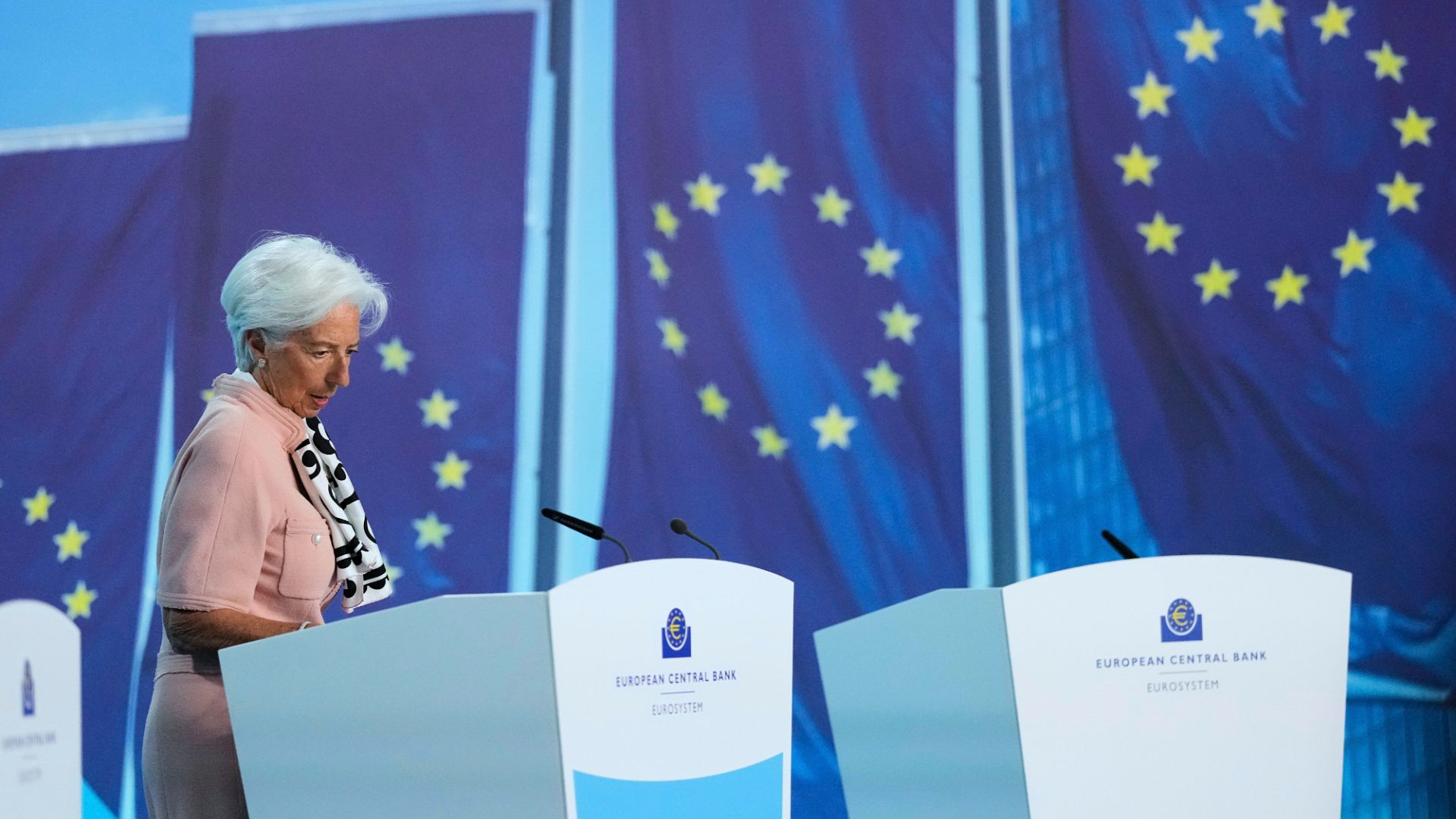 Eurozone inflation falls below ECB 2% target in May: Rate cut in sight | Euronews