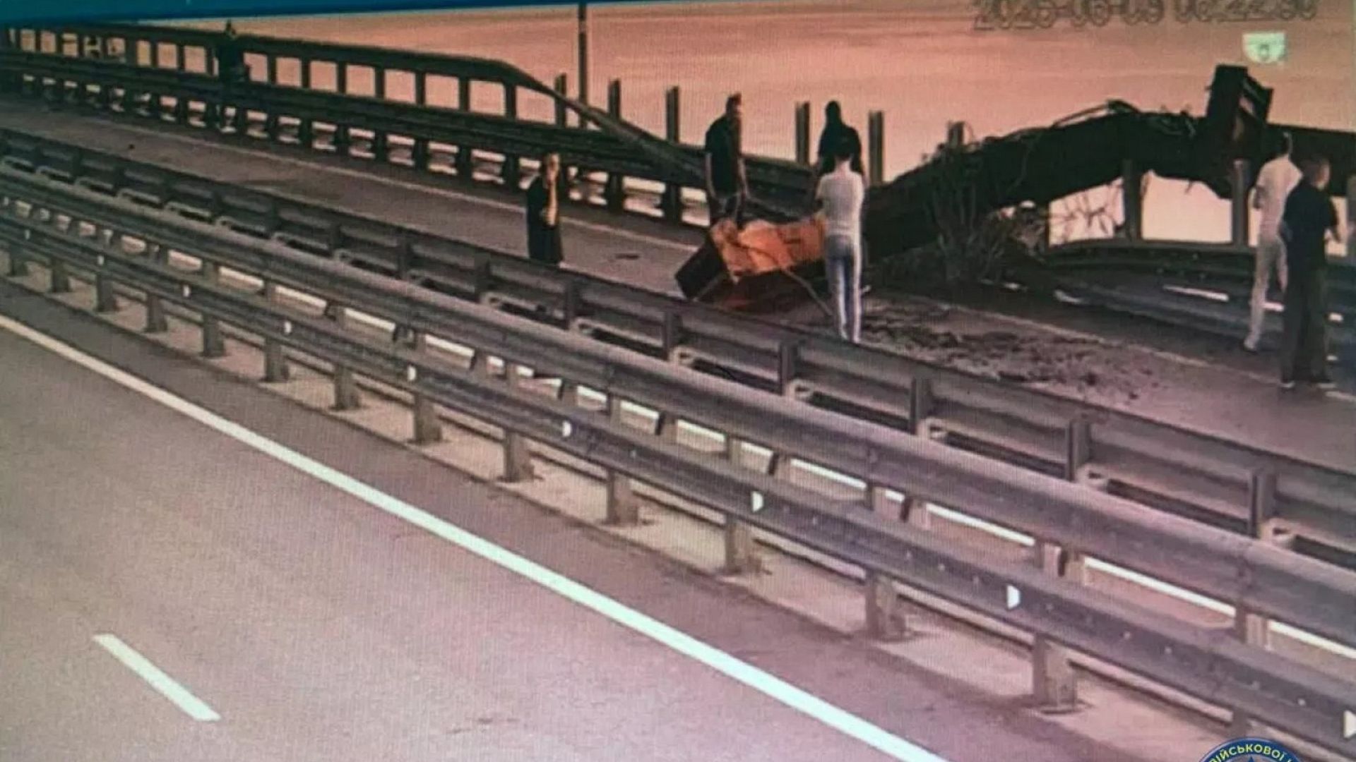 Ukraine strikes Kerch bridge in Crimea with underwater explosives ...
