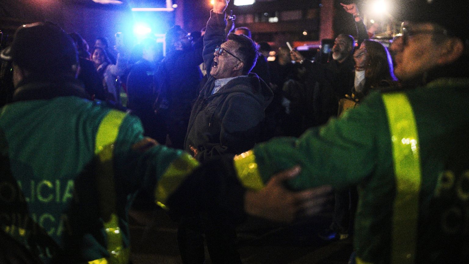 VÍDEO: Así ha sido la detención del joven sicario que disparó a Miguel Uribe en un mitin en ...