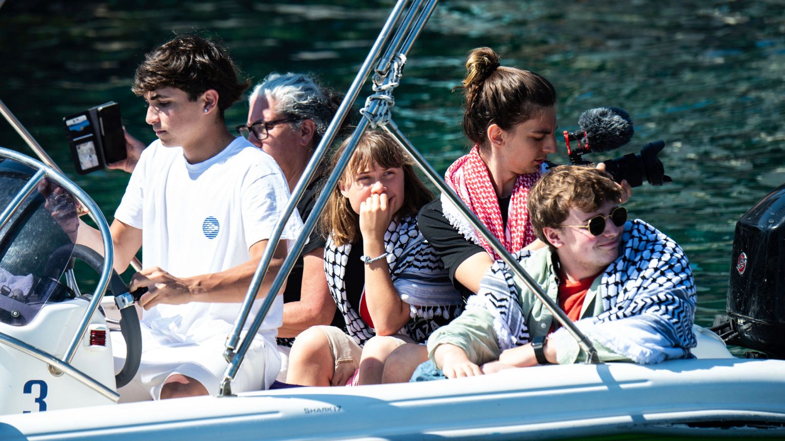 Israel intercepta la Flotilla de la Libertad y retiene a Greta Thunberg y otros activistas ...