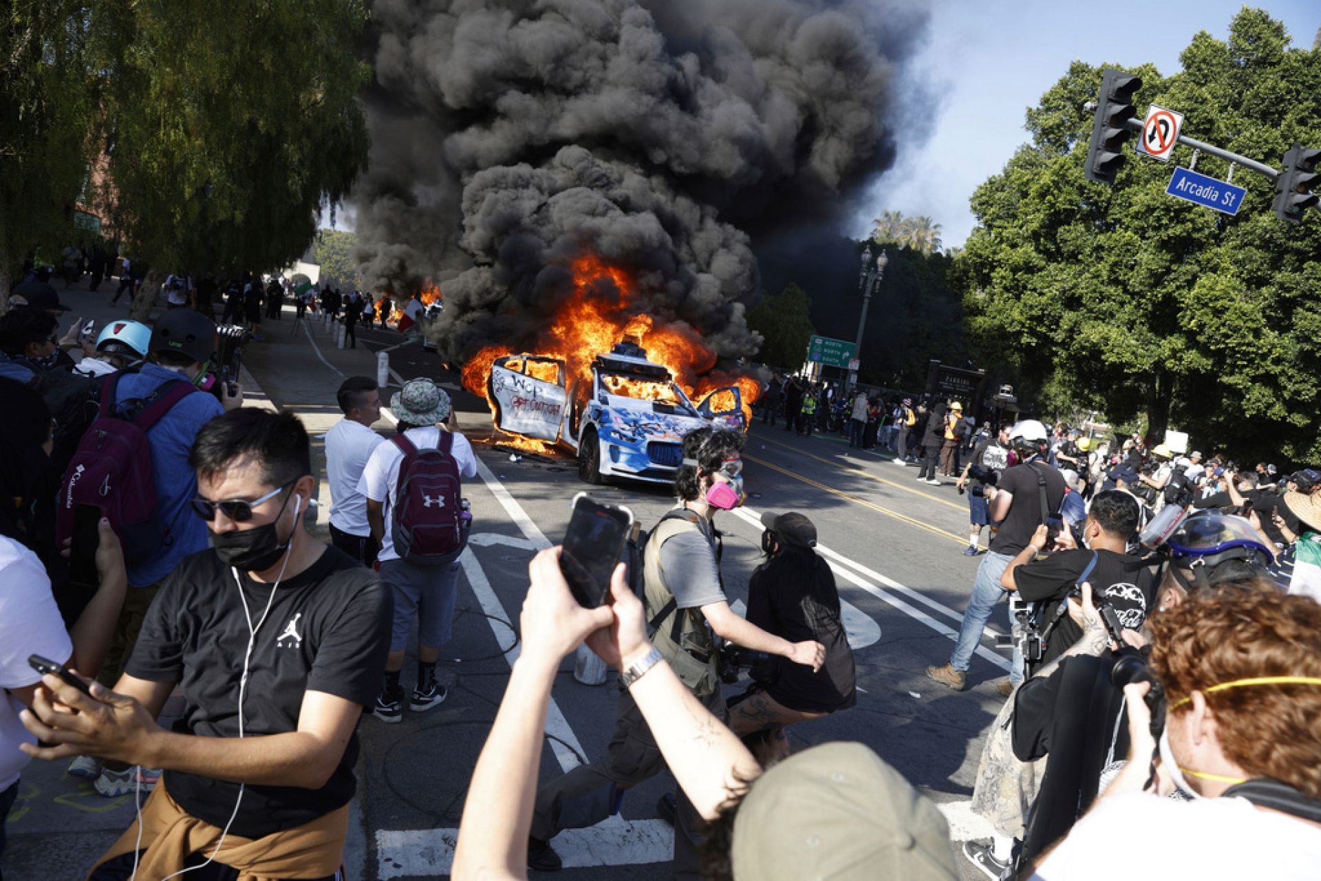 Trump deploys more troops to Los Angeles as protests intensify | Euronews
