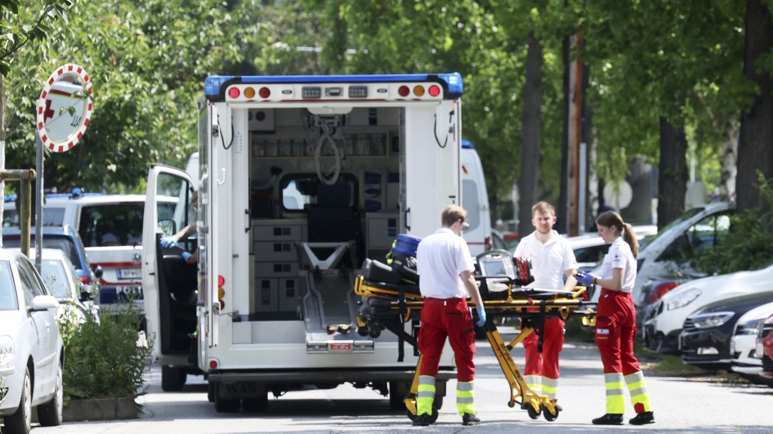 Österreich: Elf Tote bei Amoklauf an Schule in Graz - Angreifer ist 21 ...