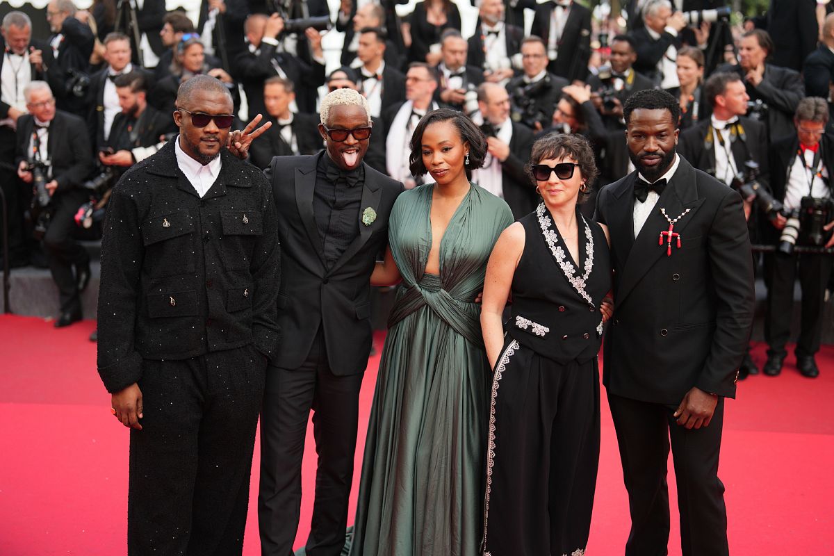 Akinola Davies Jr. on representing Nigerian cinema at Cannes with 'My Father's Shadow' | Euronews