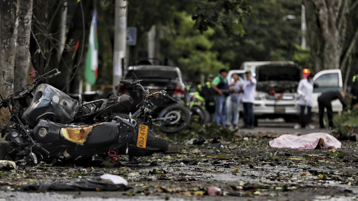 Una ola de explosiones en Colombia deja al menos 5 muertos y varios ...