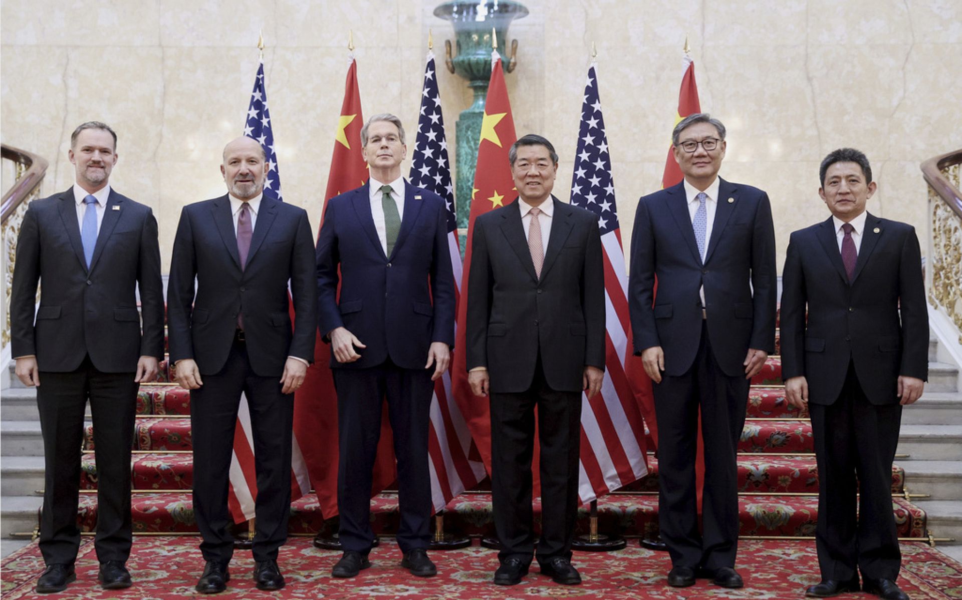 US and China strike a deal on trade framework after talks in London