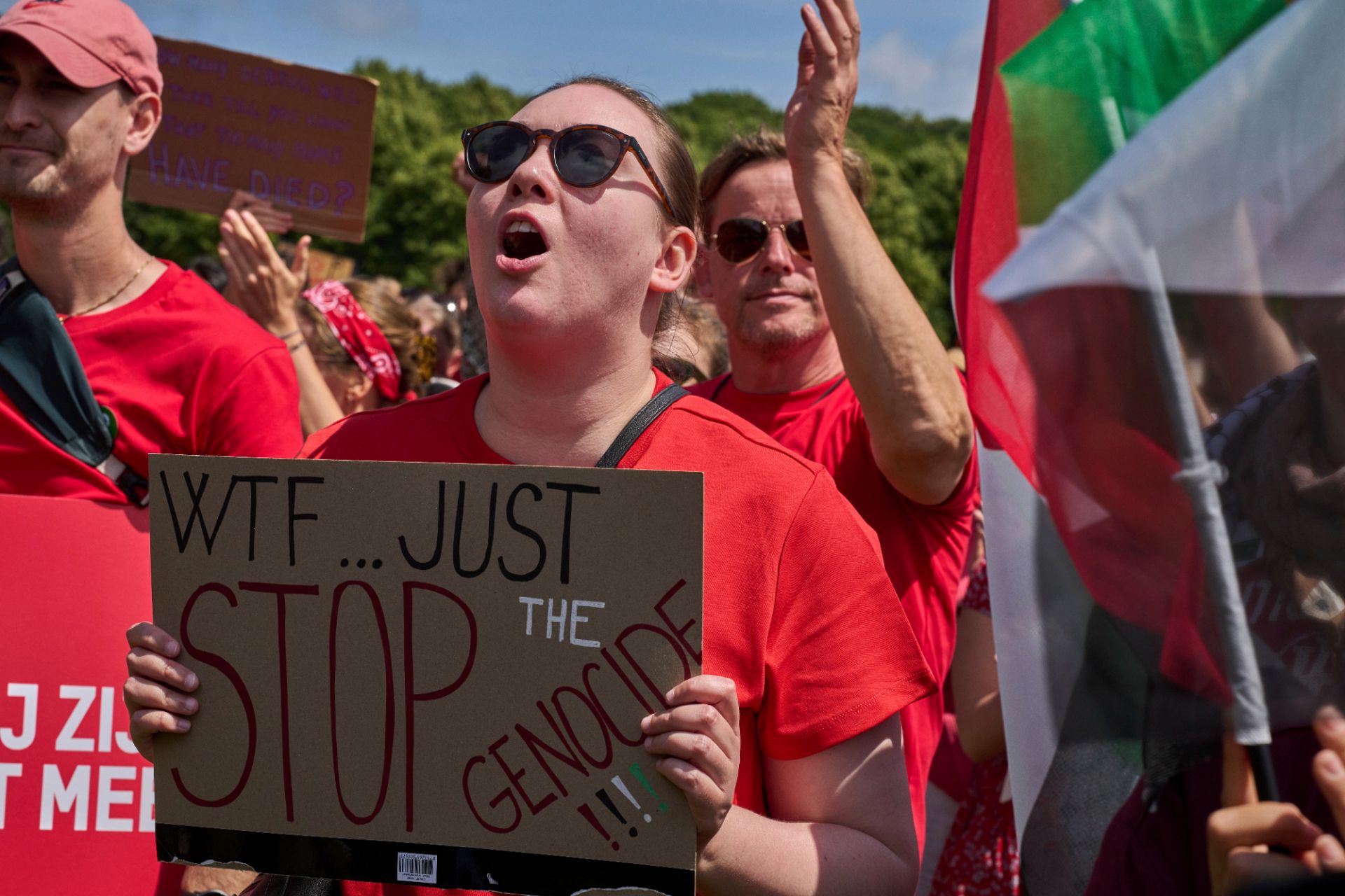 Over 100,000 people attend 'red line' protests for Gaza in Brussels and ...