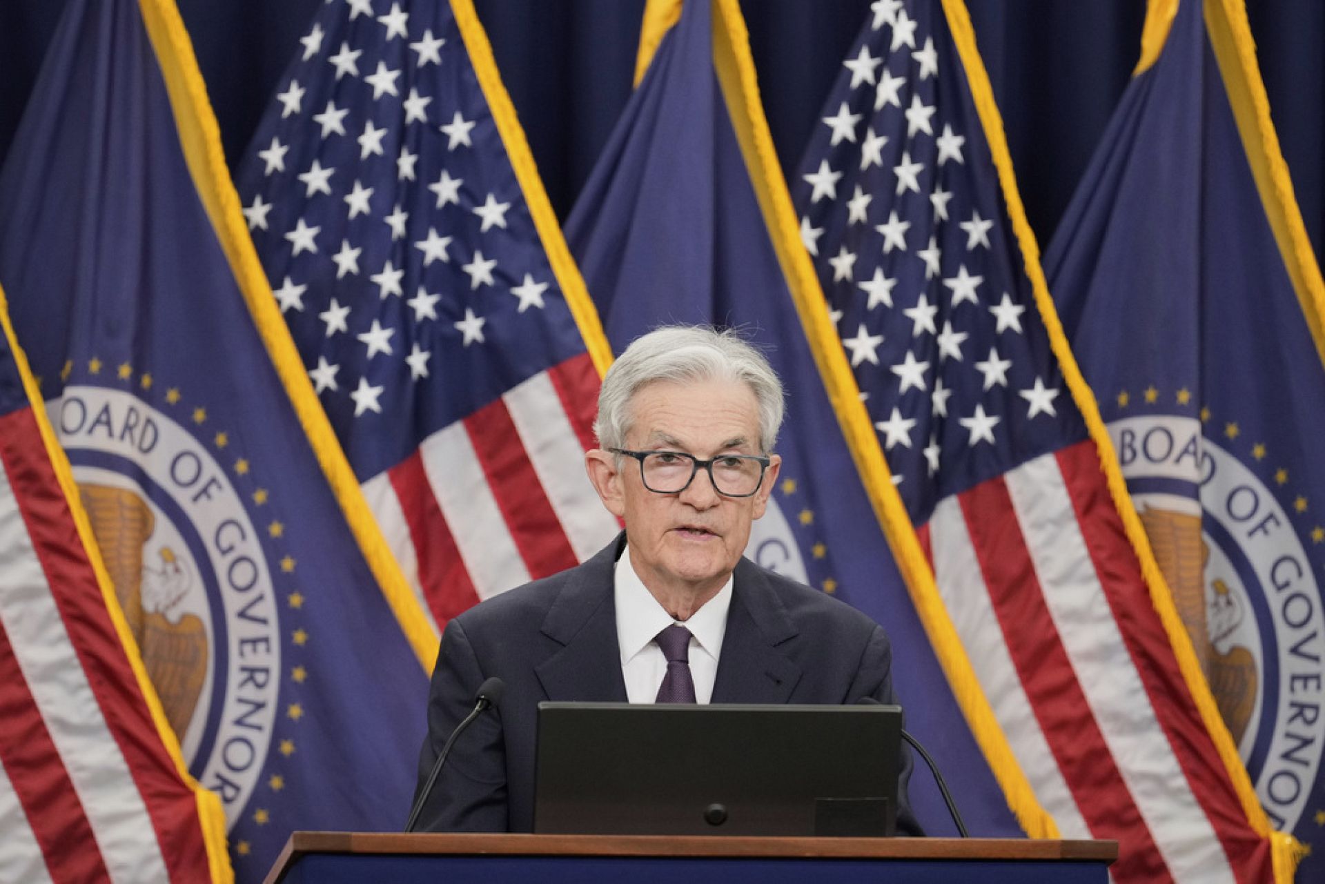 US Federal Reserve keeps interest rates unchanged as it awaits the ...