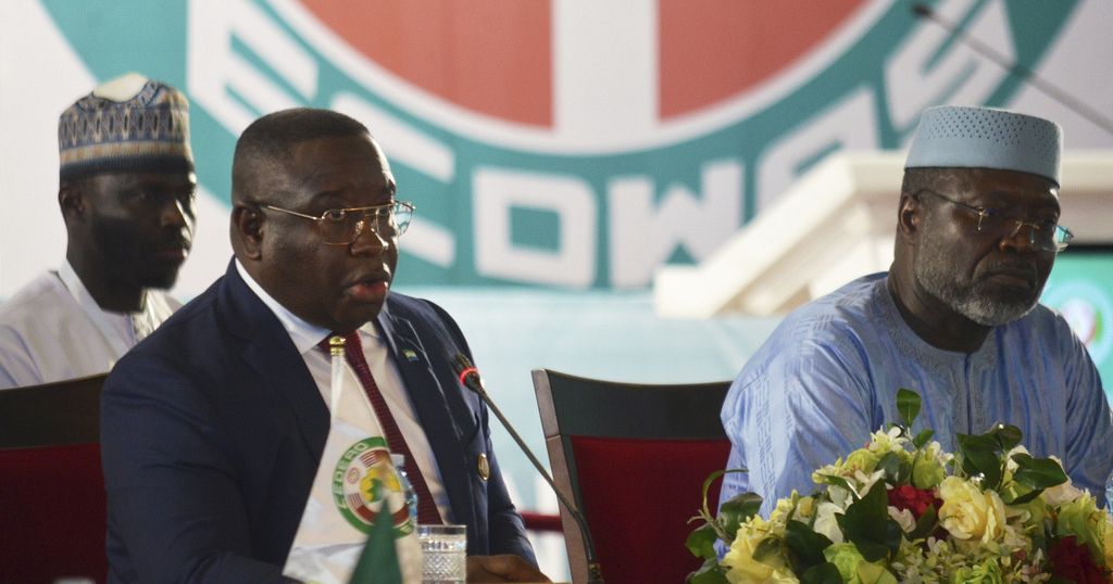 Sierra Leone : Maada Bio désigné nouveau président de la CEDEAO ...