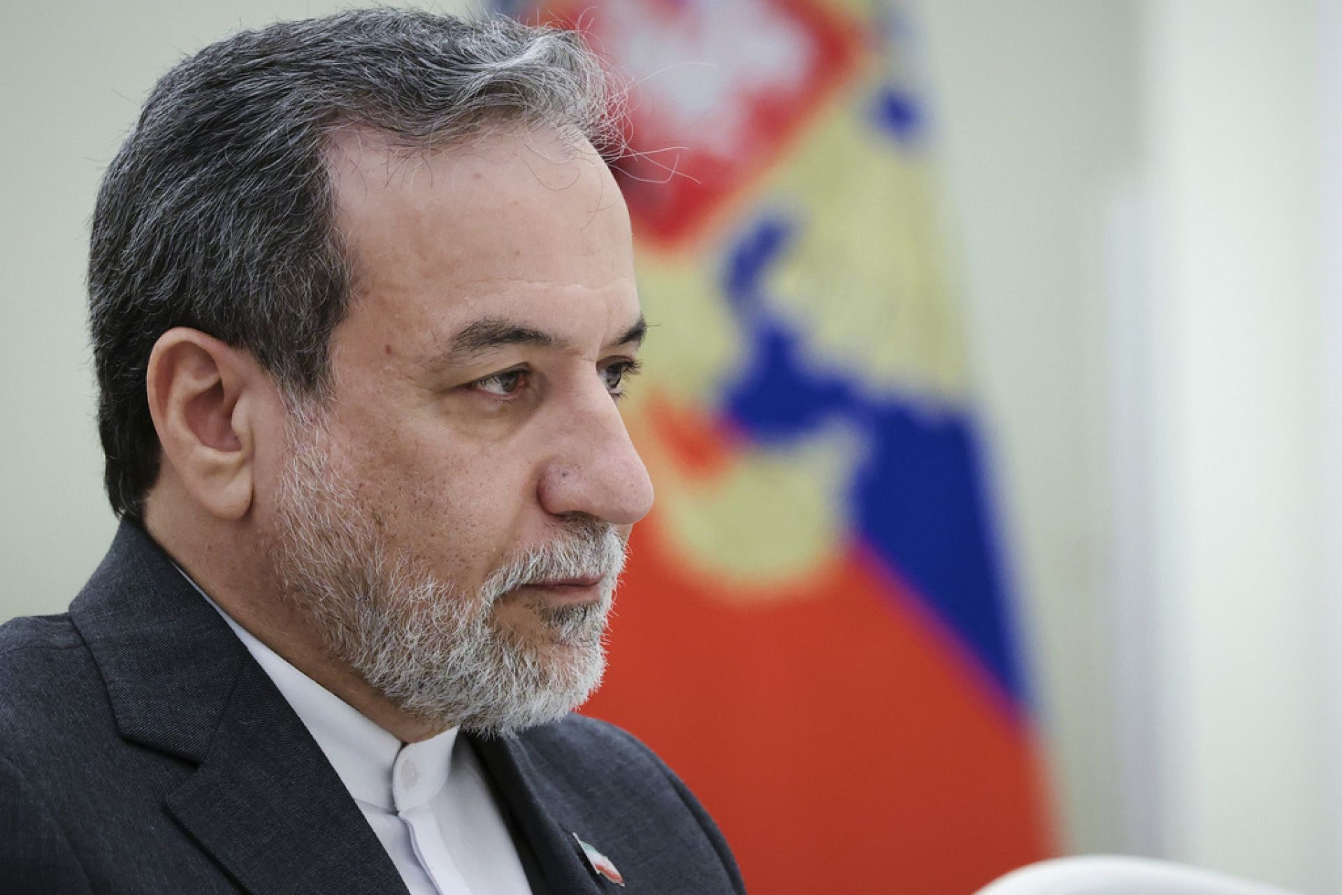 Ministro iraniano dos Negócios Estrangeiros encontra-se com Putin ...