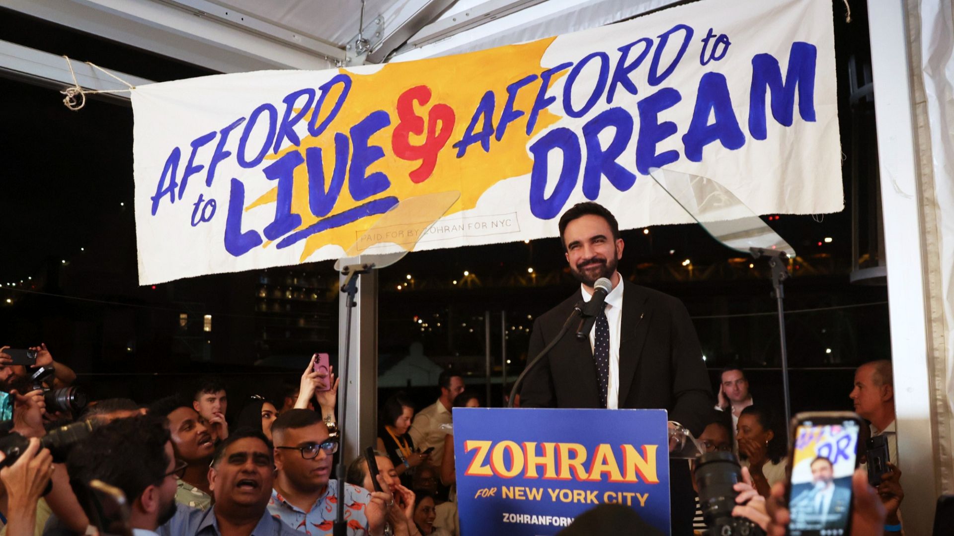 Überraschung in New York: Sozialist Mamdani gewinnt Bürgermeister ...