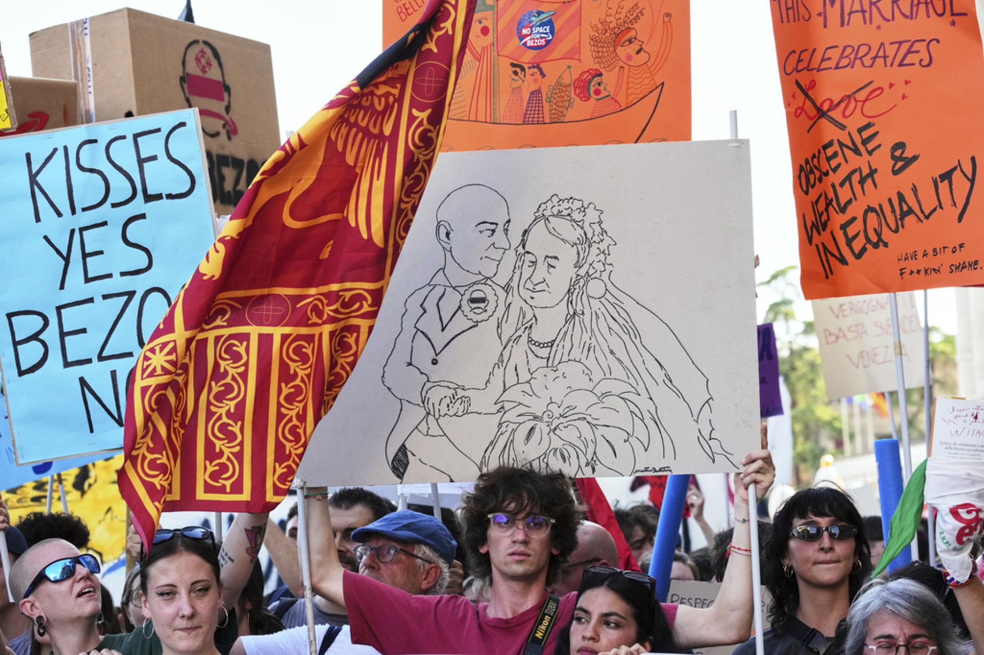 Protests erupt again in Venice over Jeff Bezos and Lauren Sanchez's ...