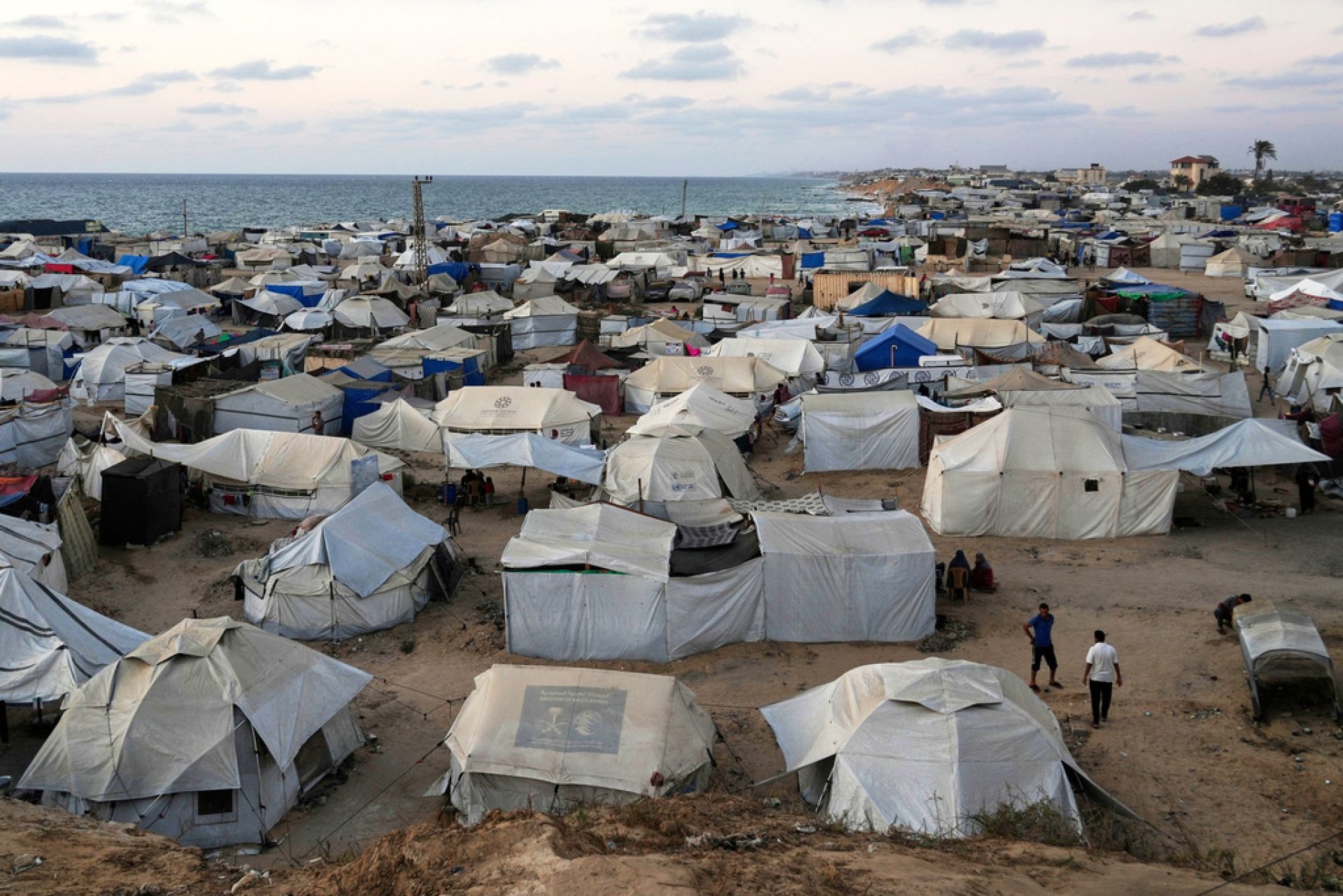 Jia amalia 20 hot i made my way over to a familiar location