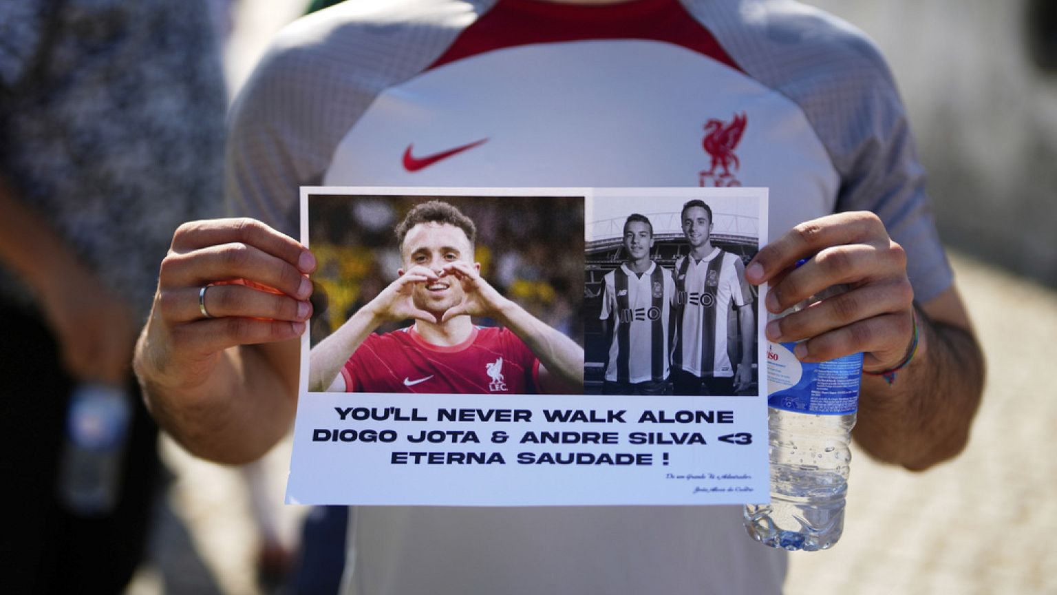 Thousands gather to bid farewell to Liverpool's Diogo Jota, brother André Silva at their funeral ...