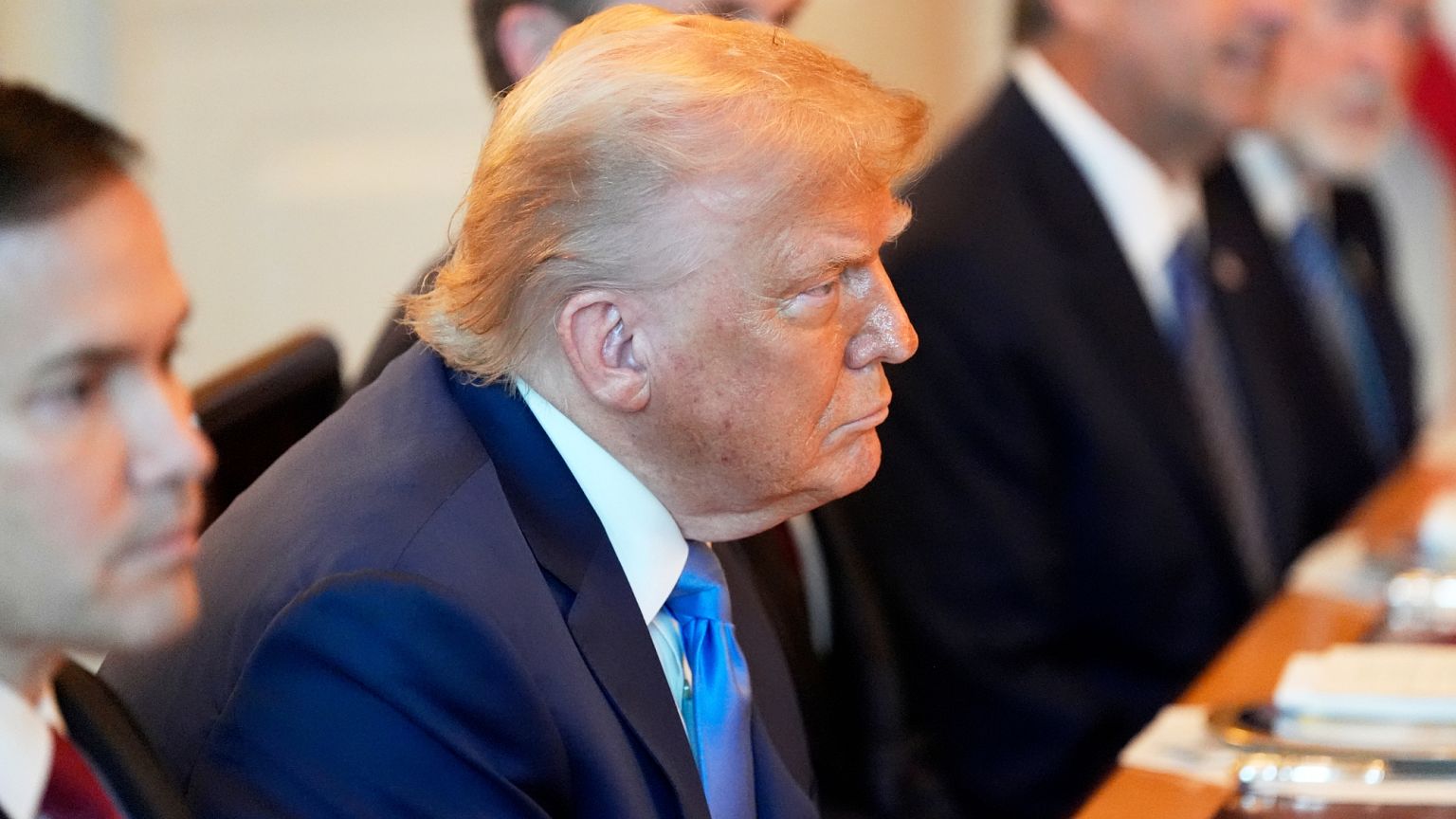 Trump nakłada cła w wysokości 25 proc. na Japonię i Koreę Południową ...