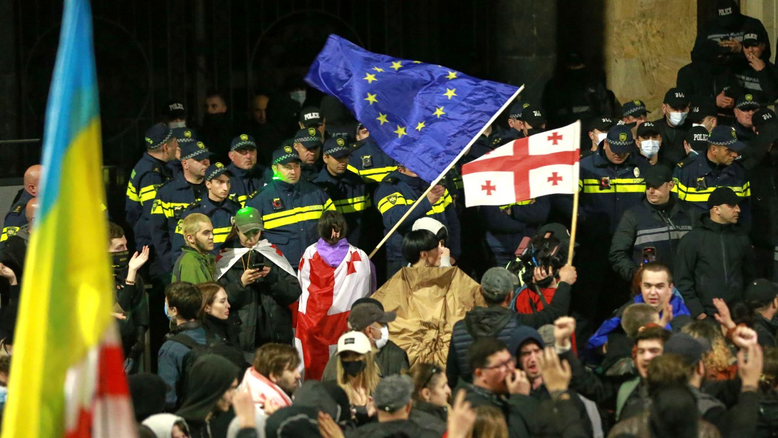 La UE condena el retroceso democrático en Georgia y su creciente ...