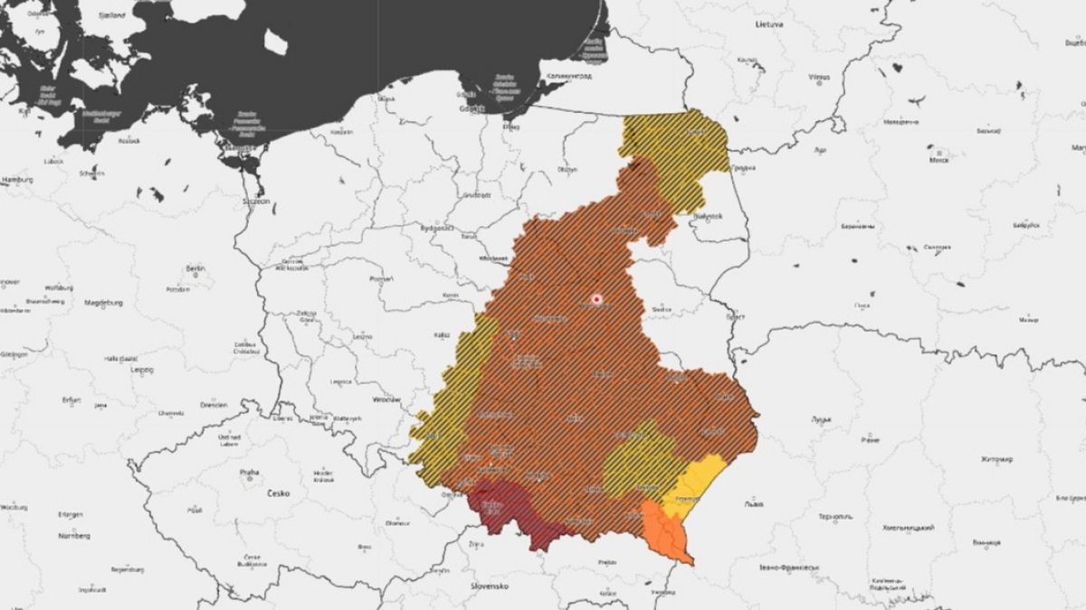 Jak zabezpieczyć się przed burzą? Alerty pogodowe w prawie wszystkich województwach w Polsce ...