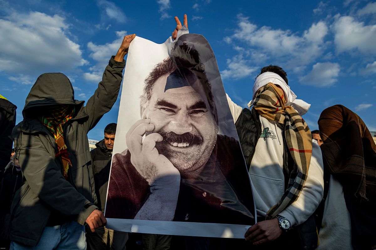 PKK militants in Iraq begin laying down arms as part of peace process ...