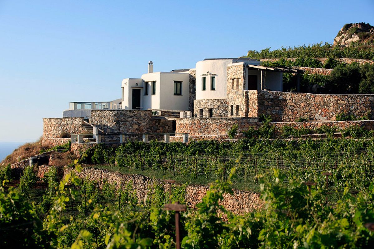 La bodega Manalis de Síkinos, un paraíso vinícola con vistas ...