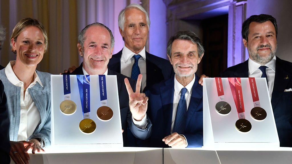 Vidéo. Les médailles des Jeux d'hiver 2026 dévoilées à Venise | Euronews