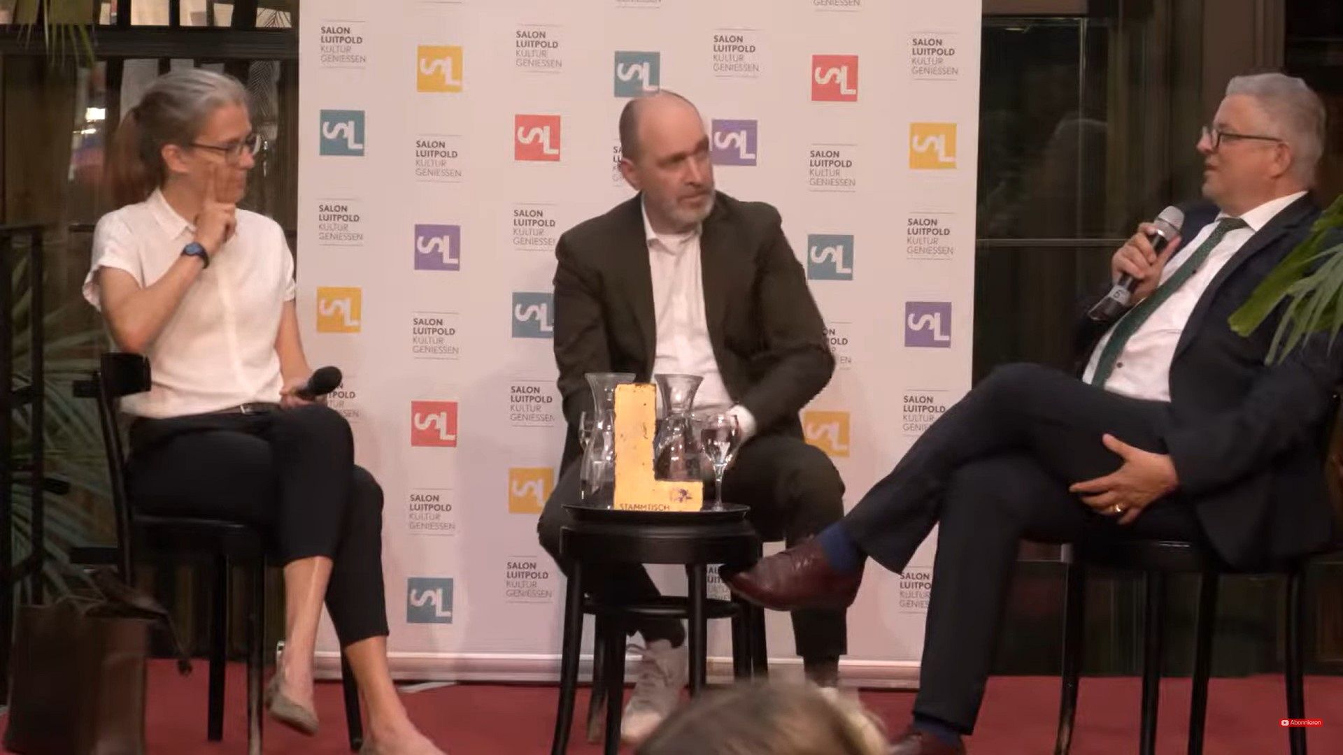 «Αριστερές πλειοψηφίες στα κοινοβούλια»: Τι θα συμβεί αν το συνταγματικό δικαστήριο της ...