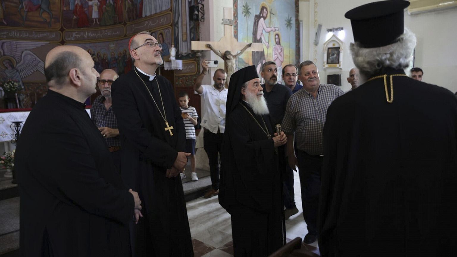 Γάζα: Αντιδράσεις μετά το ισραηλινό πλήγμα σε καθολική εκκλησία | Euronews