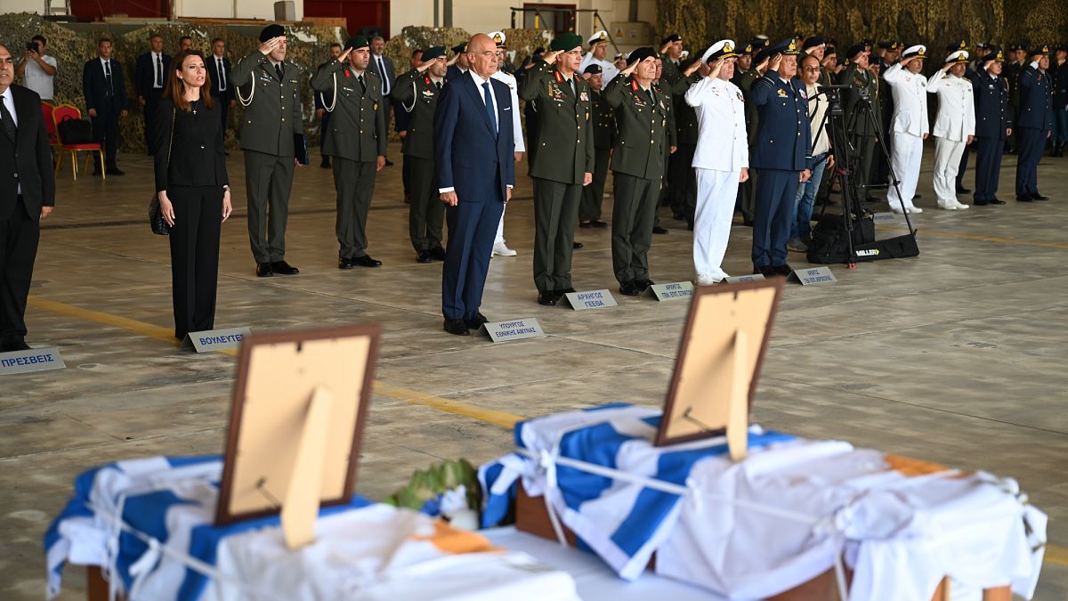 Τελετή και στην Αθήνα για τον επαναπατρισμό των οστών έξι πεσόντων κατά ...