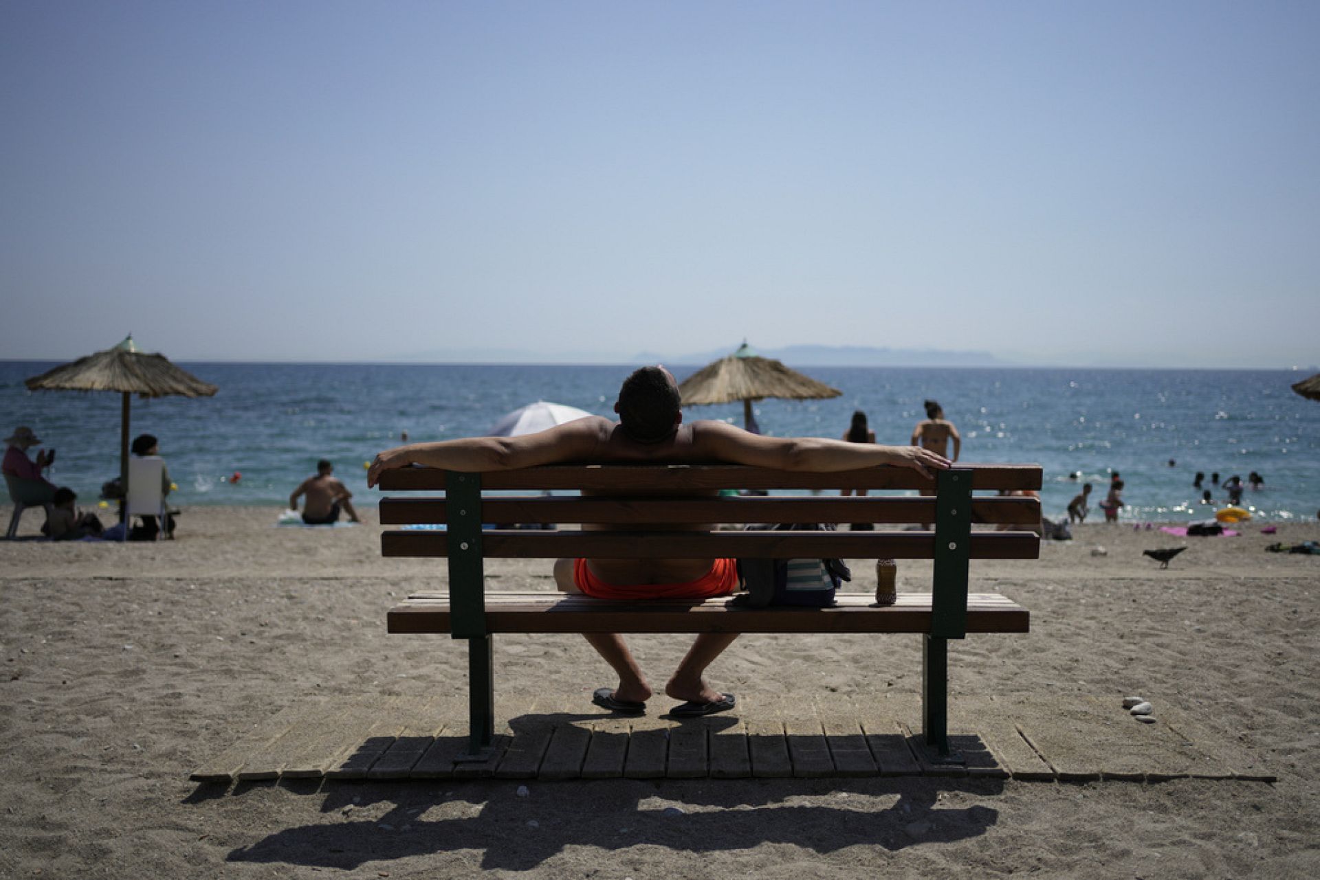 Greece braces for 48 hours of extreme heat stress as temperatures soar ...