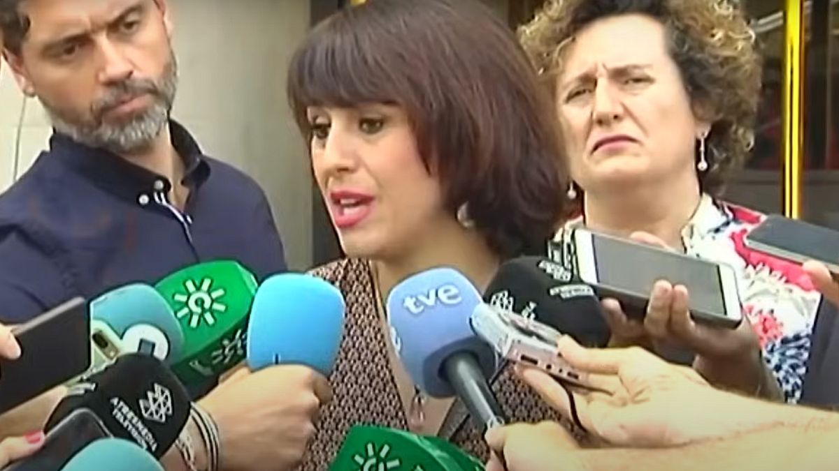 Juana Rivas entrega o filho mais novo ao pai por ordem do tribunal e ...