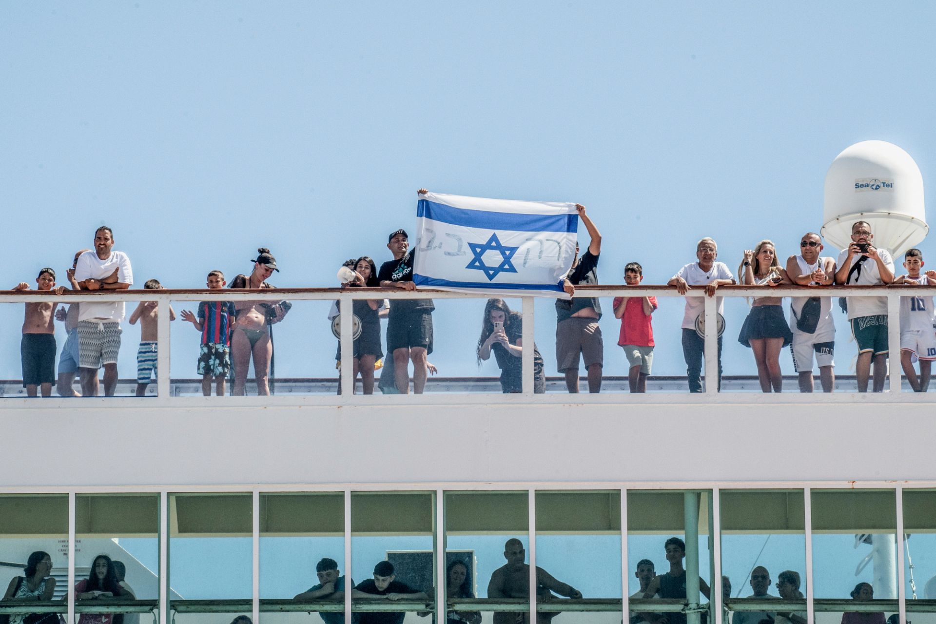 Pro-Palestine group in Greece protests arrival of Israeli cruise ship ...