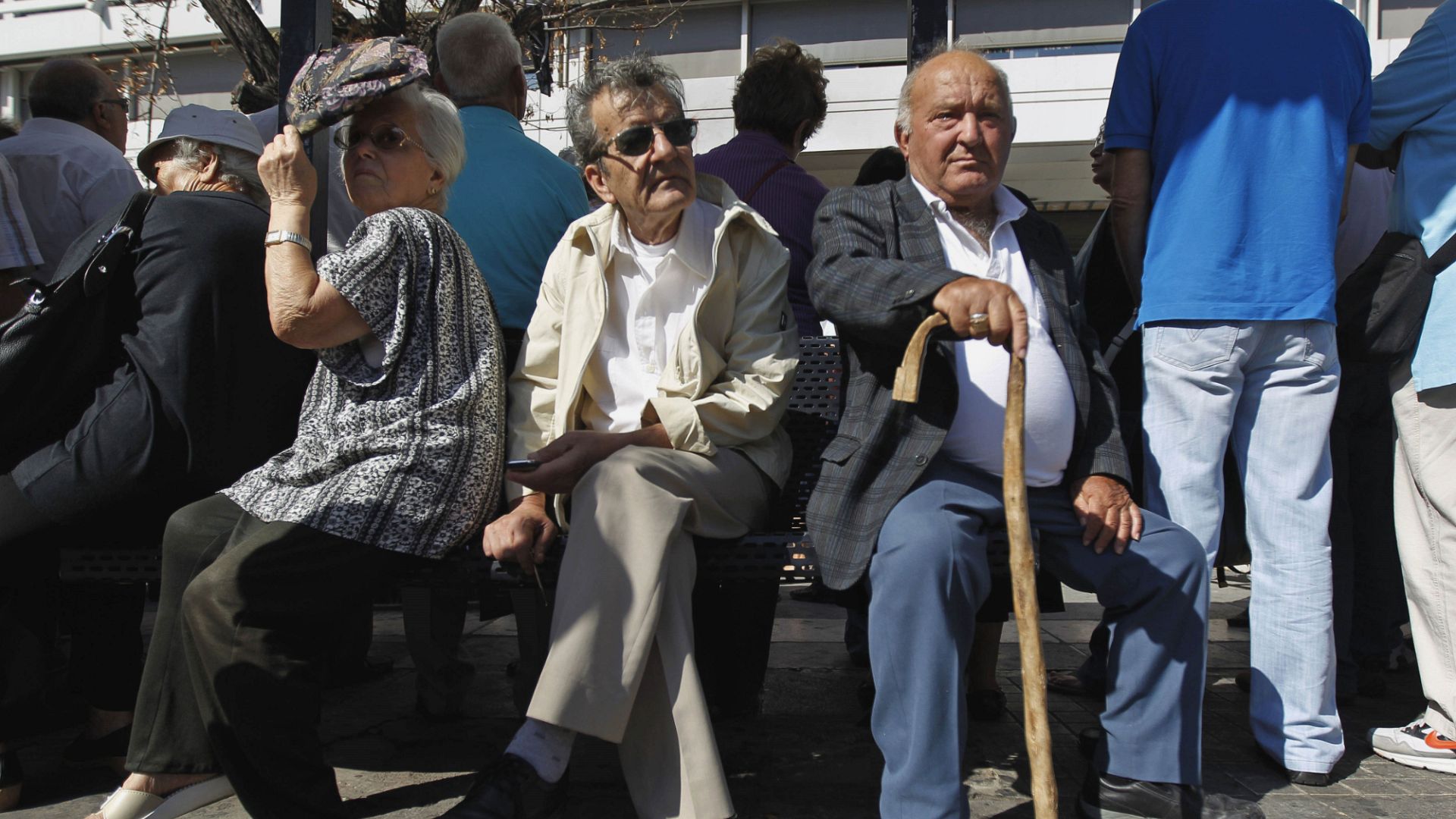 Πώς ζουν οι ηλικιωμένοι στην Ευρώπη: Δημόσια στήριξη, εργασία και ...