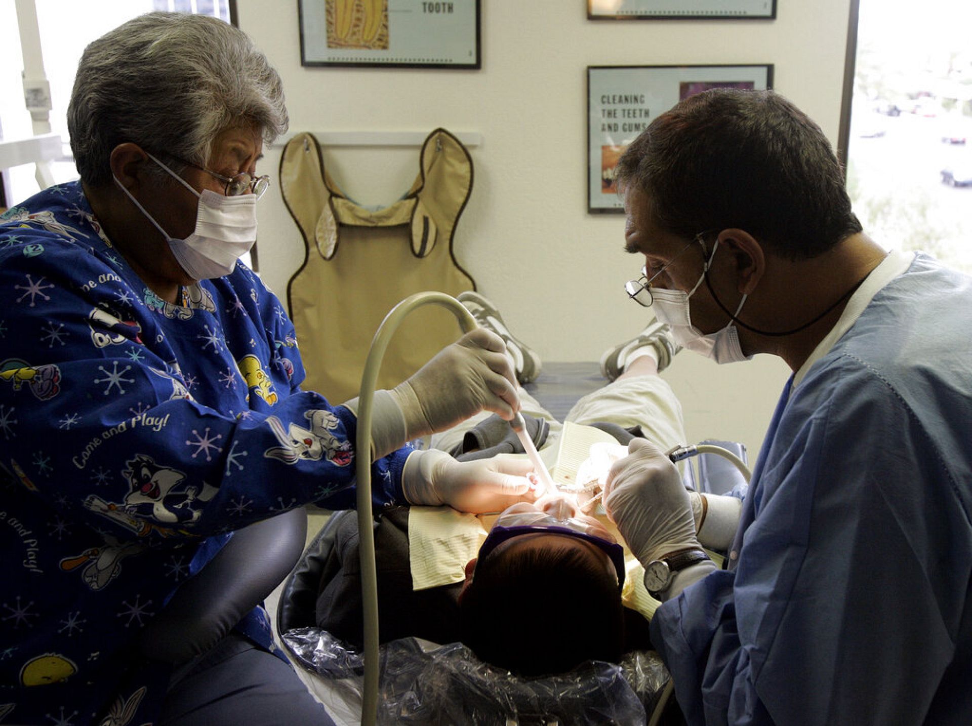 Regeneração dentária em vez de implantes: investigação científica ...