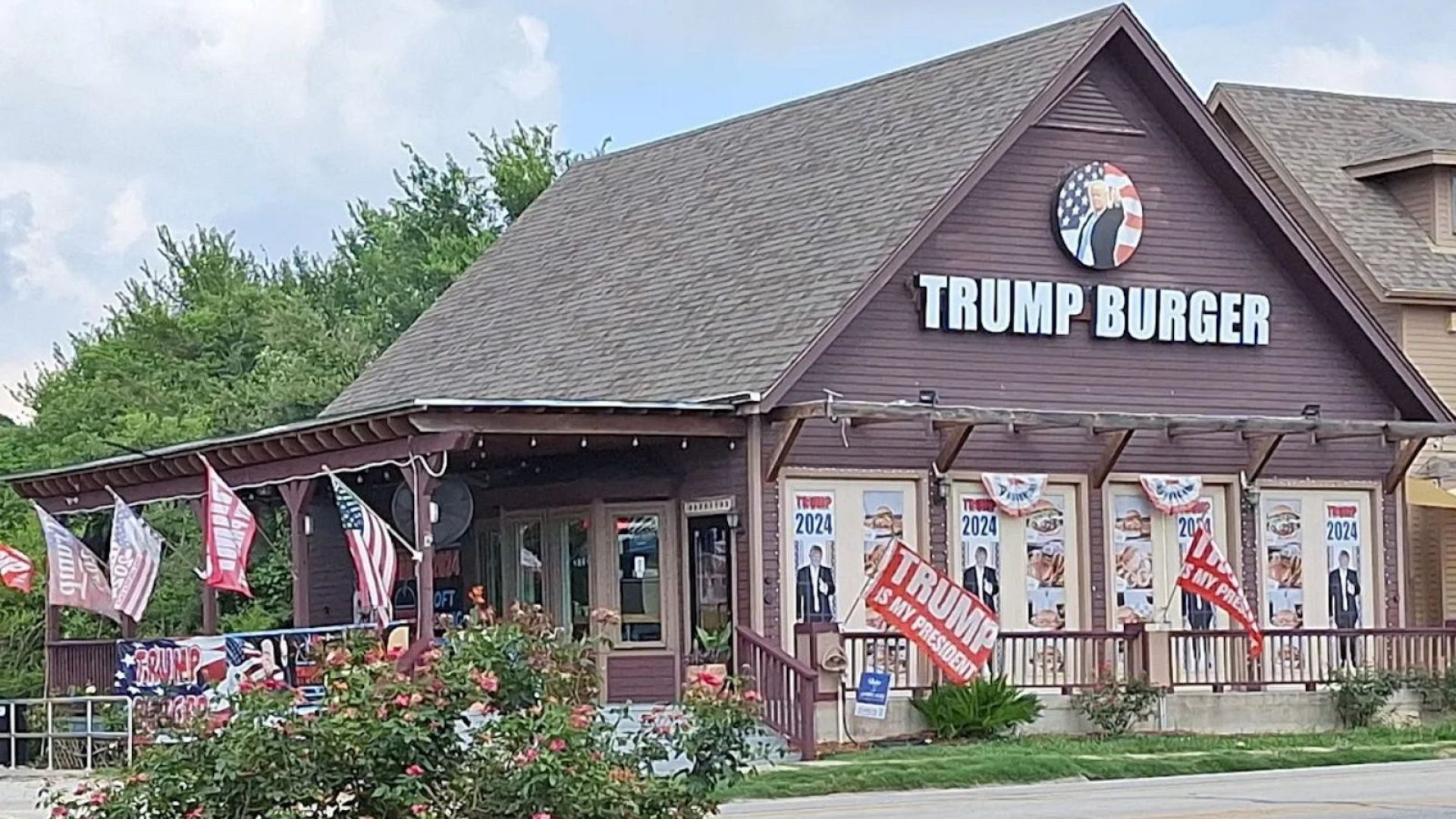 Owner of Donald Trump-themed restaurant faces deportation by ICE | Euronews